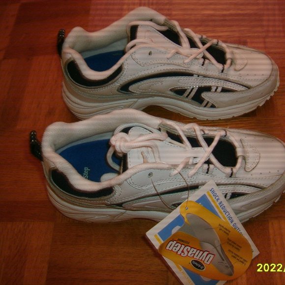 Dr. Scholl's | Shoes | Dr Scholls Dynastep Leather Sneakers Size 52 M ...